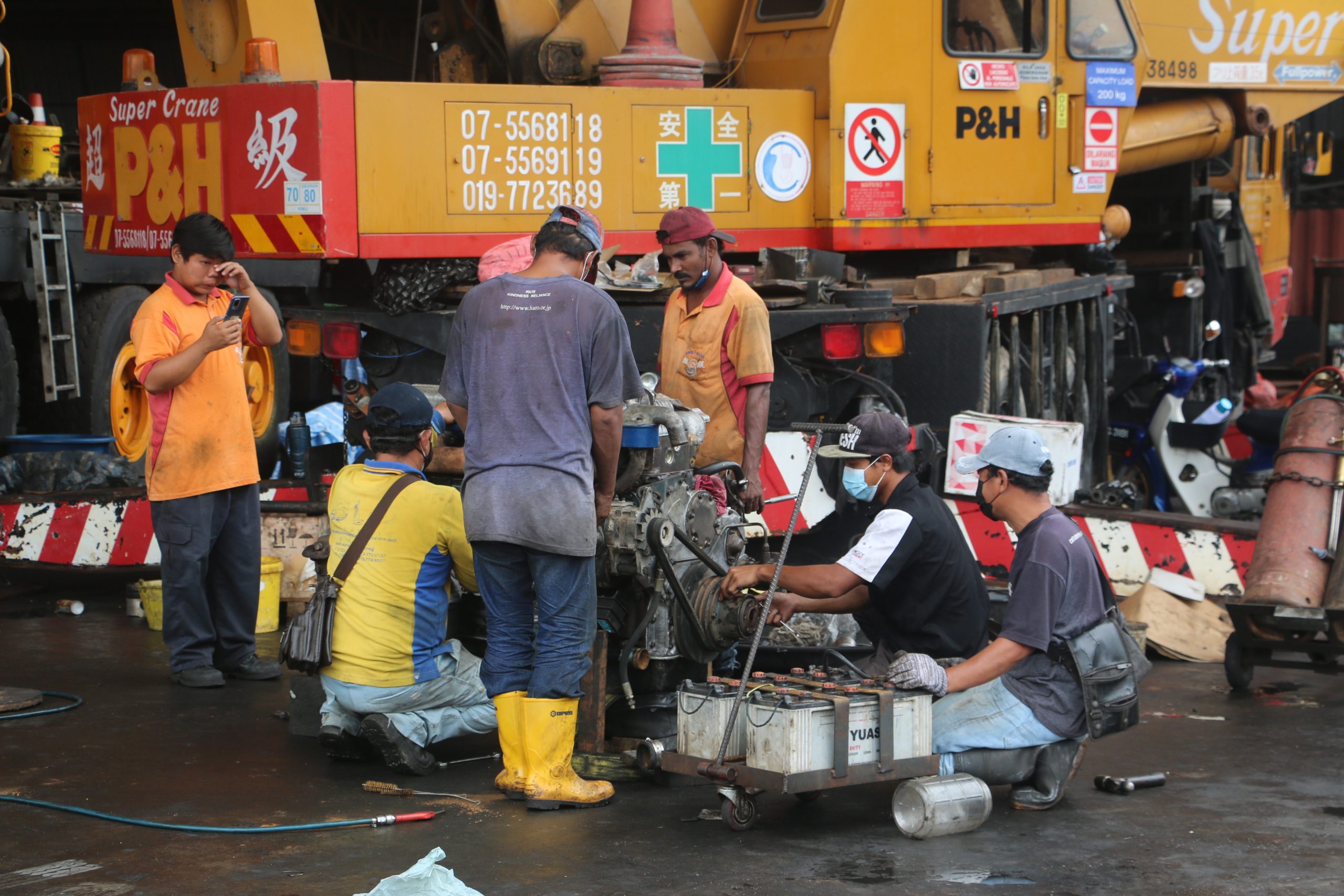 Maintenance, Repair & Overhaul (MRO) of Heavy Machinery – Super Crane ...